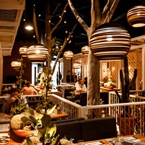 Vakarienė visiškoje tamsoje | Gera dovana